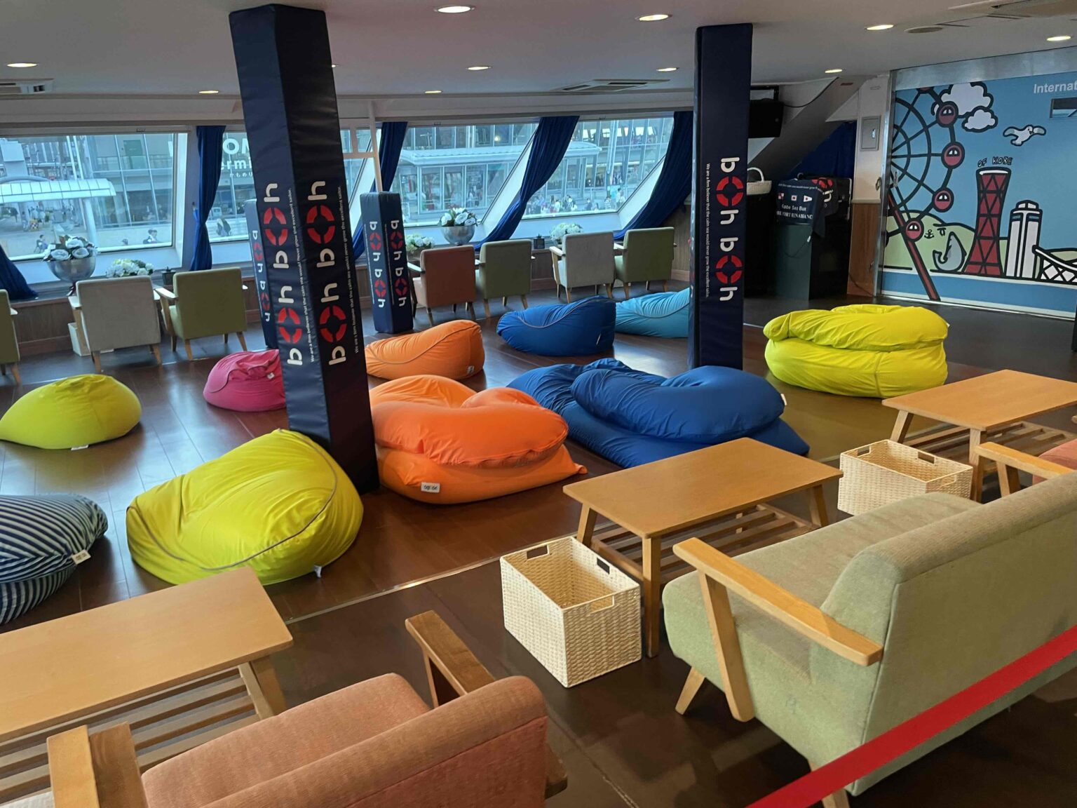 【ハーバーランドの遊覧船】神戸シーバスboh boh kobe（ボーボー神戸） | 神戸ステイ